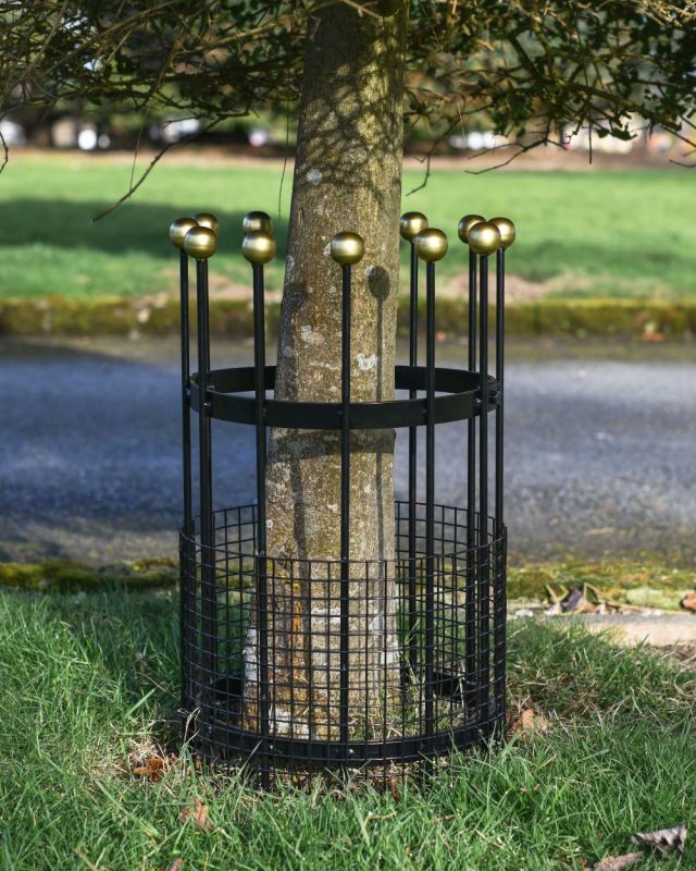 Small Black and Gold Finish Tree Guard | Black Country Metalworks