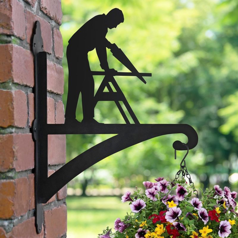 Carpenter Iron Hanging Basket Bracket | Black Country Metalworks