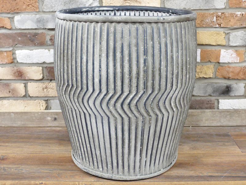 Antique Gold Toad Planter | Black Country Metalworks